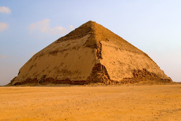 Bent Pyramid Facts | Bent Pyramid of Sneferu