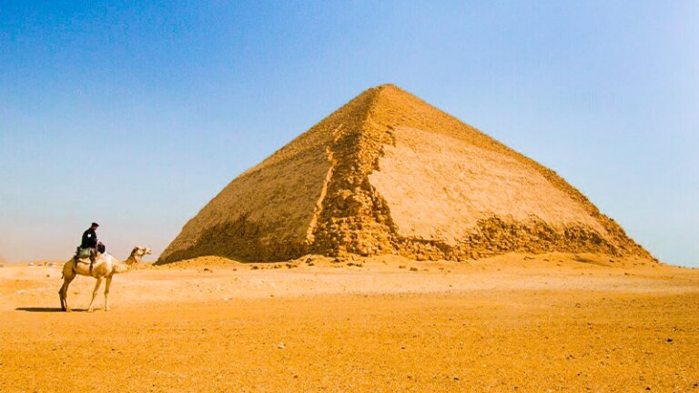 Bent Pyramid Facts | Bent Pyramid of Sneferu